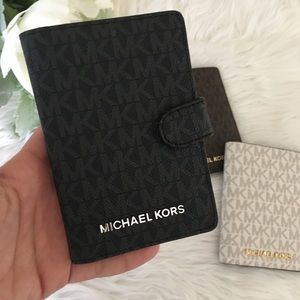 Michael Kors | Bags | New Michael Kors Passport Wallet | Poshmark